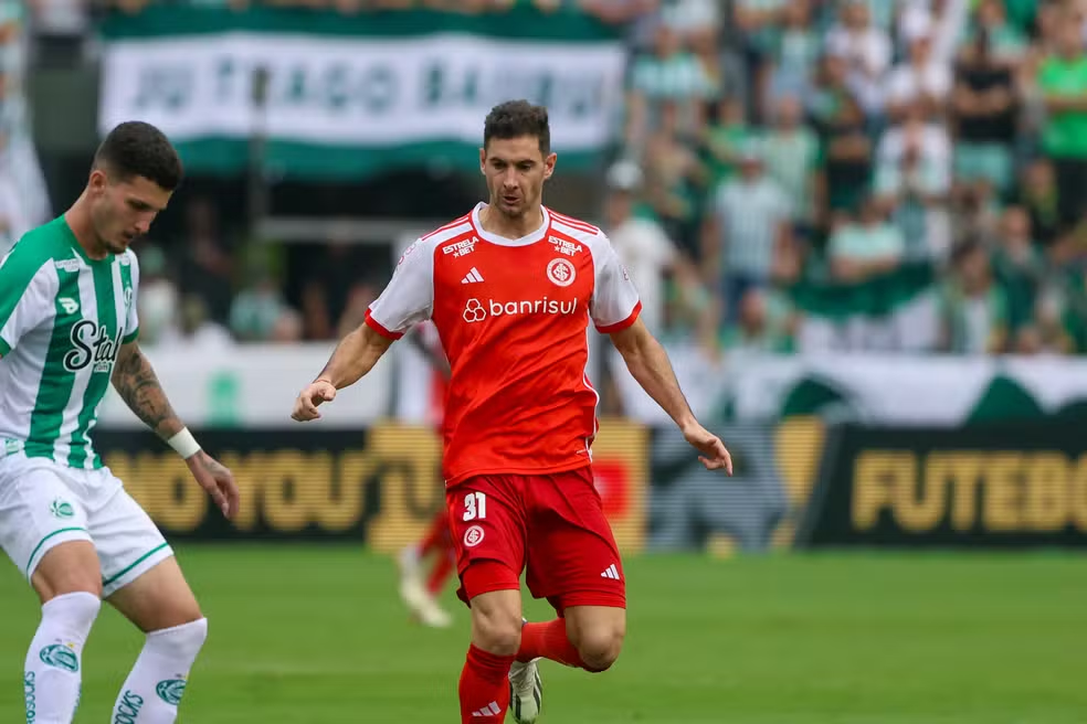 Alario surpreende e está fora no Inter