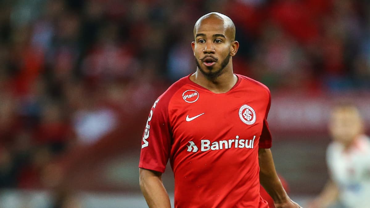 Patrick, ex-Inter pode estar assinando e torcida vai a loucura